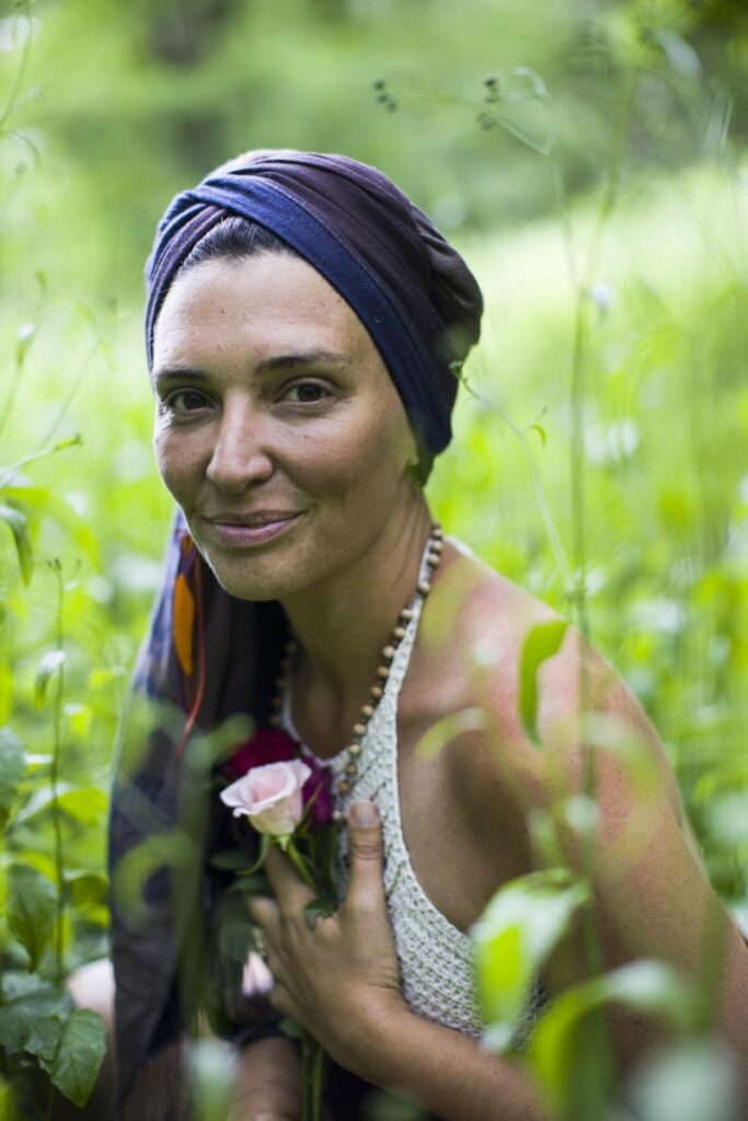 Magdalene Dance & Mantra : voyage dansé et chanté au coeur des temples ...